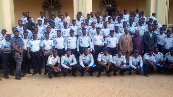 Bénin / Distinction des meilleurs flics dans les unités territoriales ...